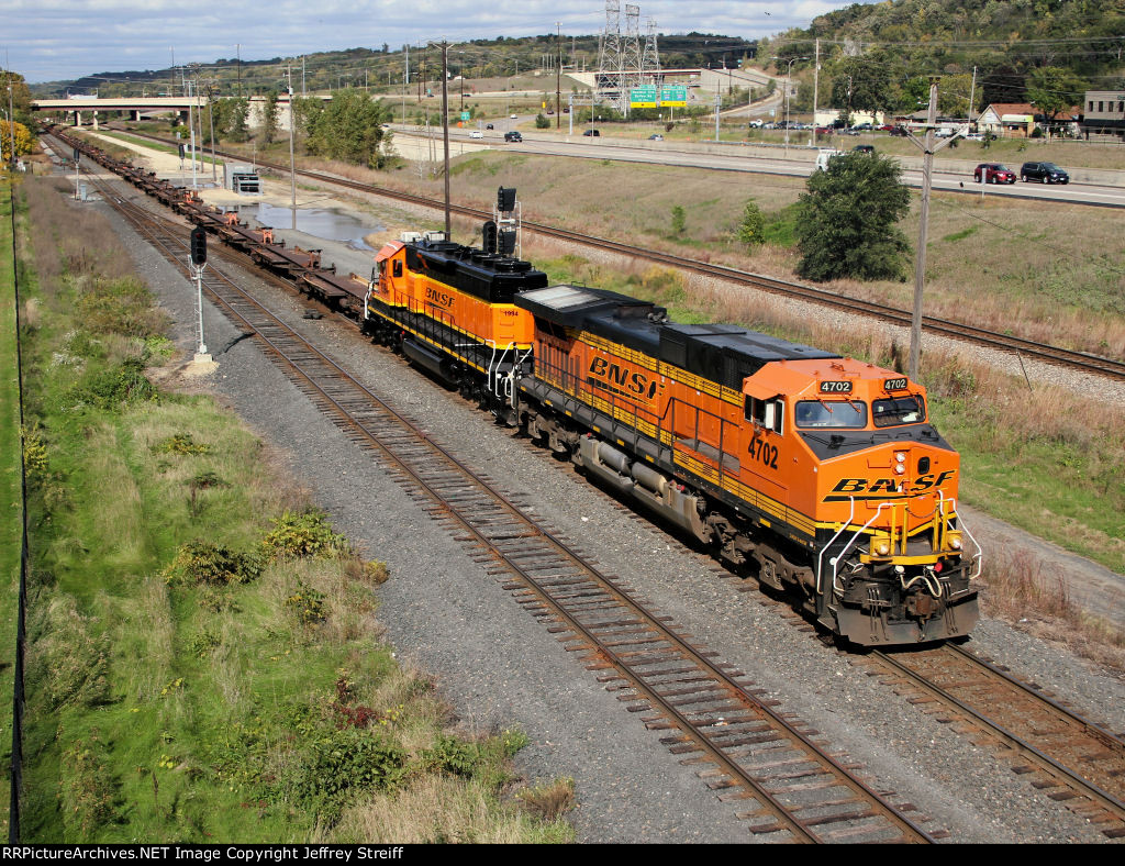 BNSF 4702